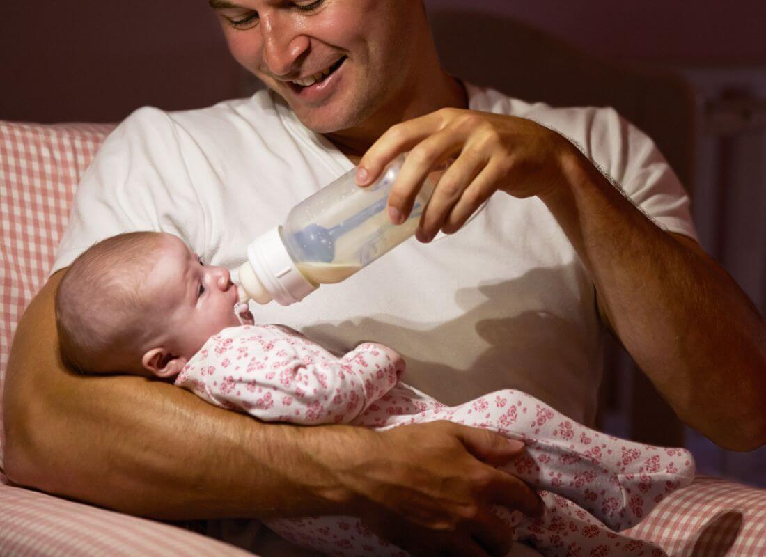 Dream Feeding: A Gentle Way to Help Your Baby Sleep Longer – Cheeky ...